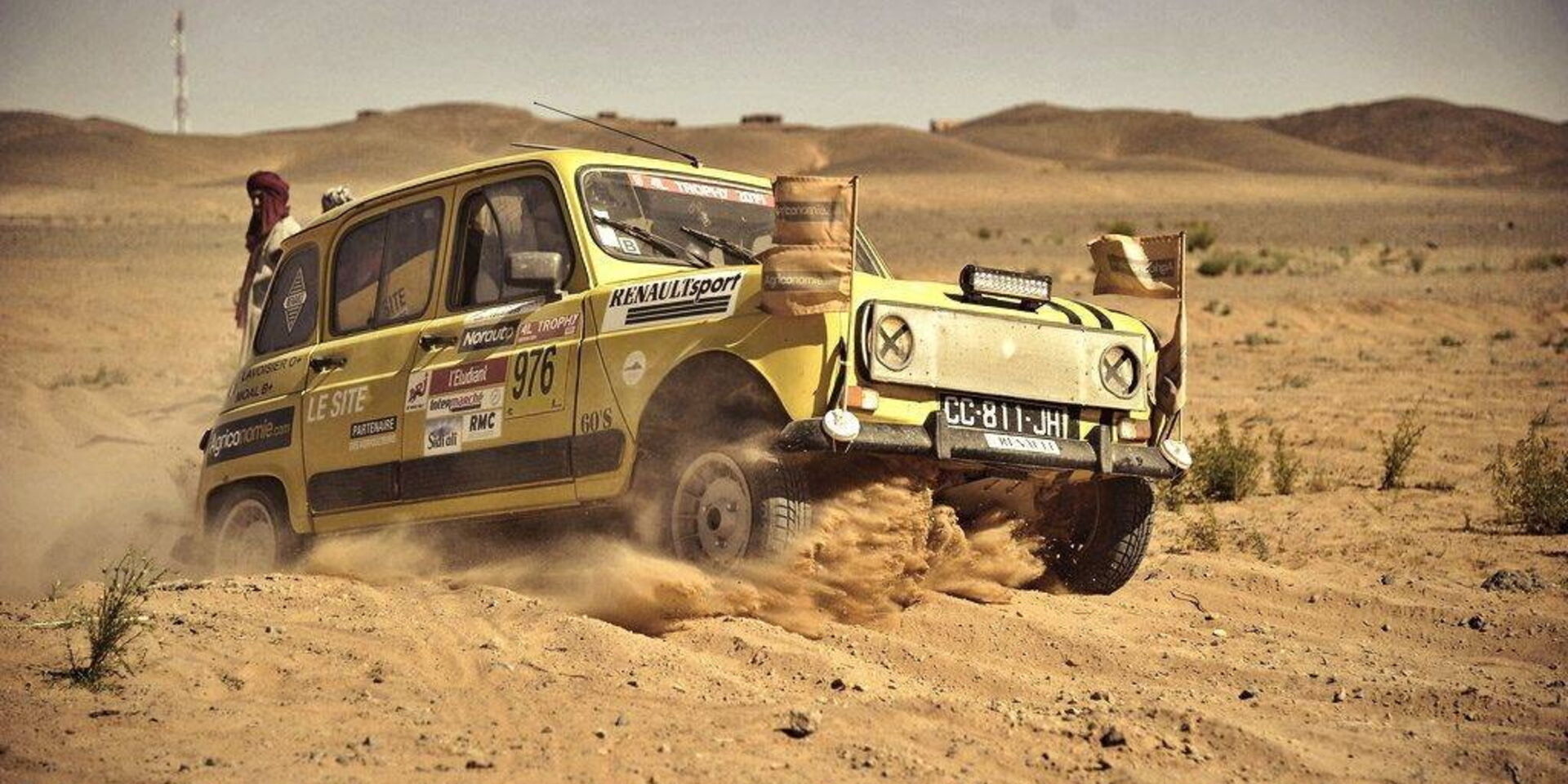 Renault 4L Trophy - Jeune et délirant | auto-illustré - le magazine ...